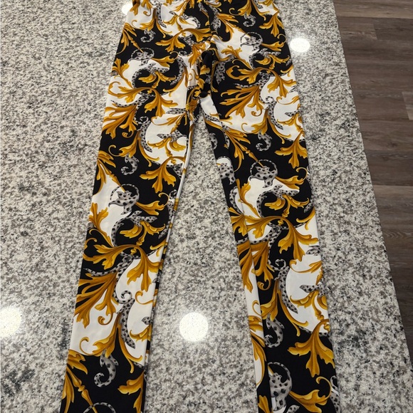 Versace | Pants & Jumpsuits | Versace Black And Gold Baroque Leggings ...